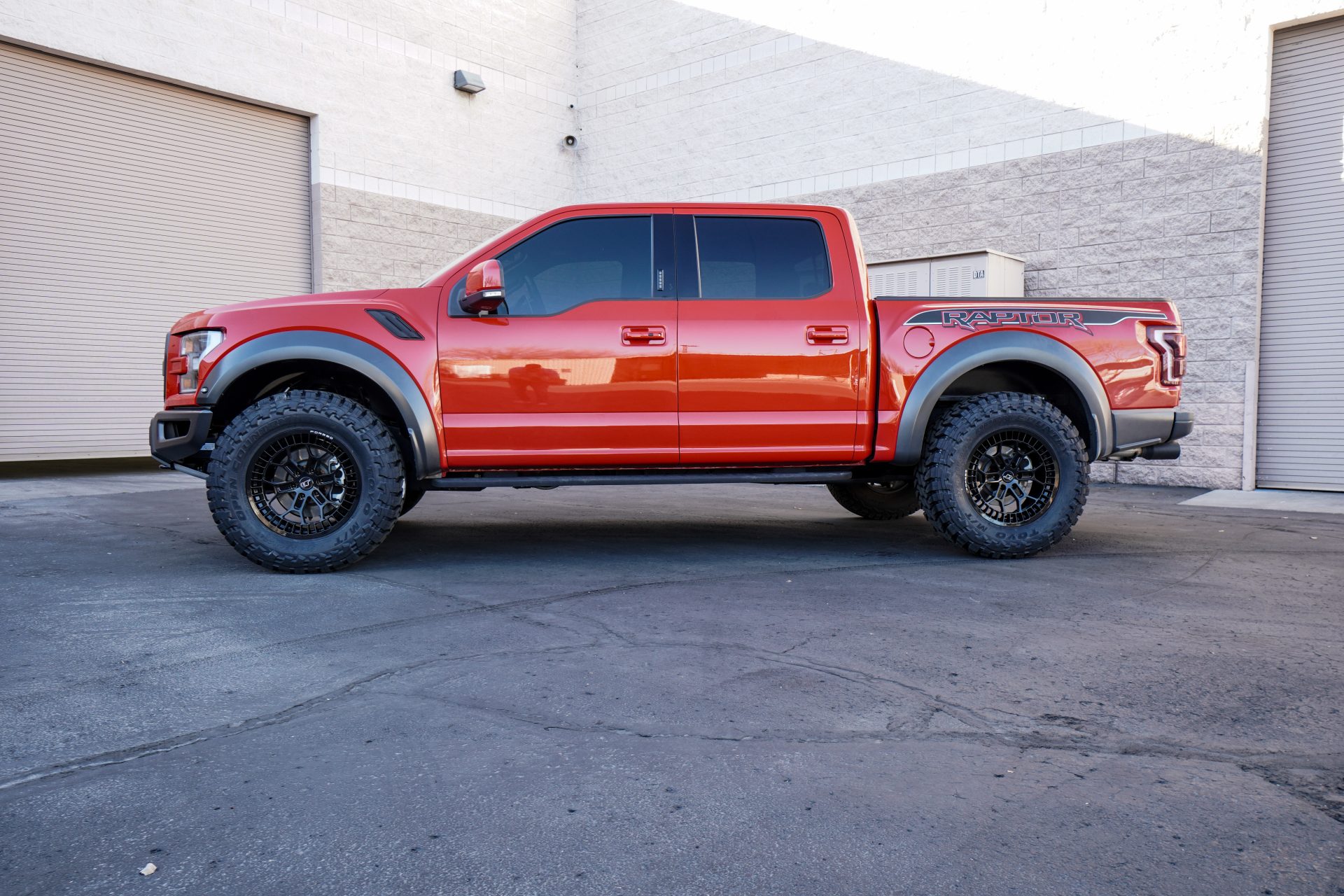 Ford Raptor with 20-Inch Forged Monoblock D02 Wheels | VR Forged