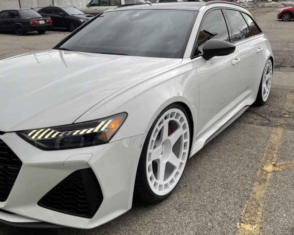 Audi RS6 Avant White with New White D12-R Wheels | VR Forged